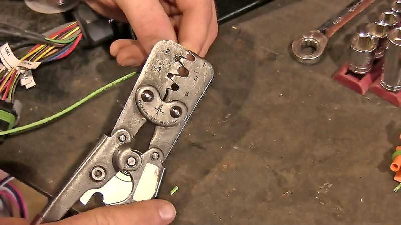 How to Assemble Weather Pack / Metri Pack Terminals