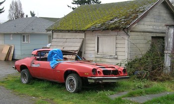Benefits of Car Covers Over Tarps