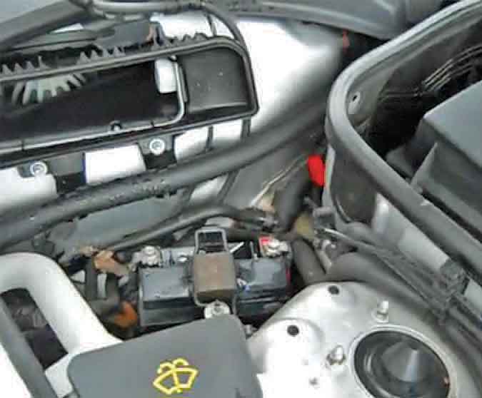 What Is An Auxiliary Battery Used For In Hybrid Electric Vehicles and ...